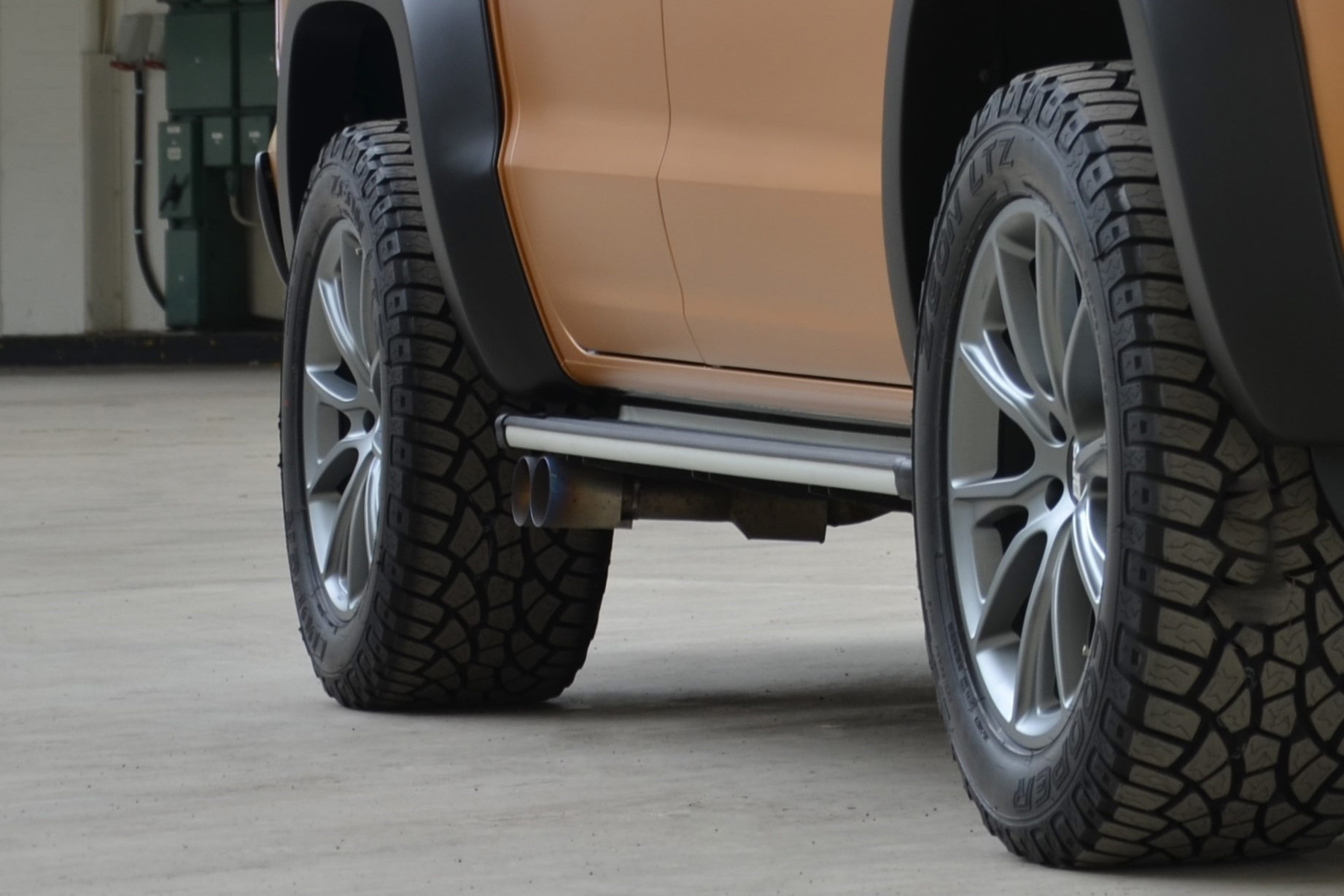 VW Amarok mit V8-Power: MTM V8 Passion Desert steht in Genf