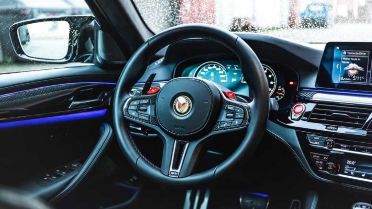 Manhart MH5 800 Black Edition: Power-Limo mit 815 PS